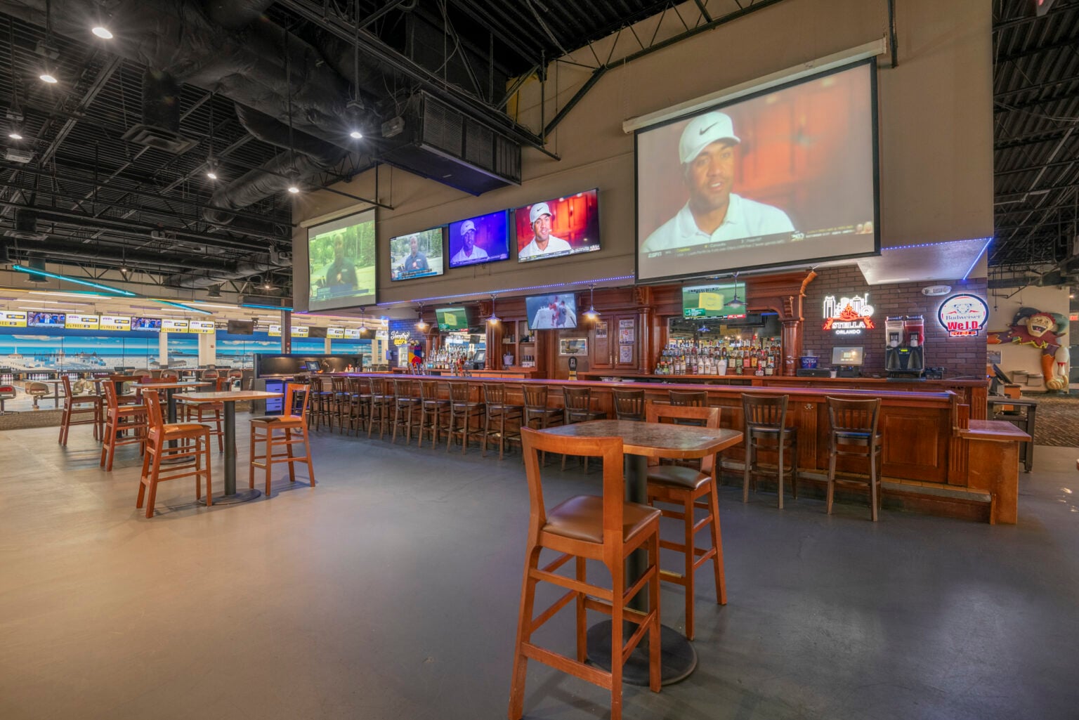 Food & Drinks – Boardwalk Bowl
